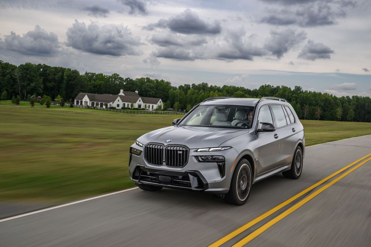 BMW X7 SUV – Diesel MHEV, Petrol MHEV or Petrol, starting at 90500 ...